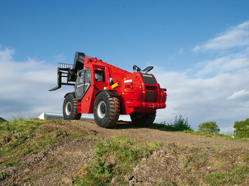 Телескопический погрузчик Manitou MHT-X 860 S2 аренда строительной ...